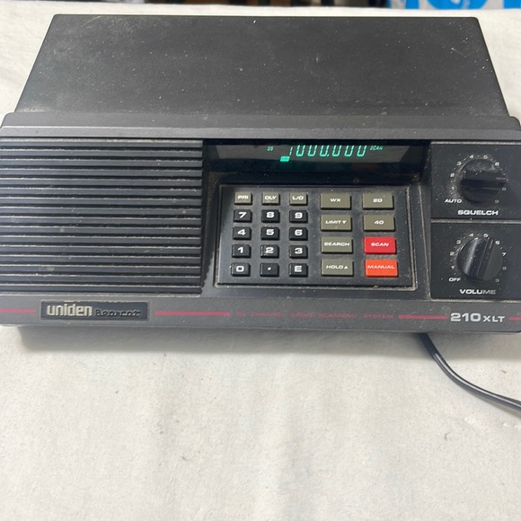 uniden | Other | Uniden Bearcat 2xlt 40 Channel Scanner Radio Police ...